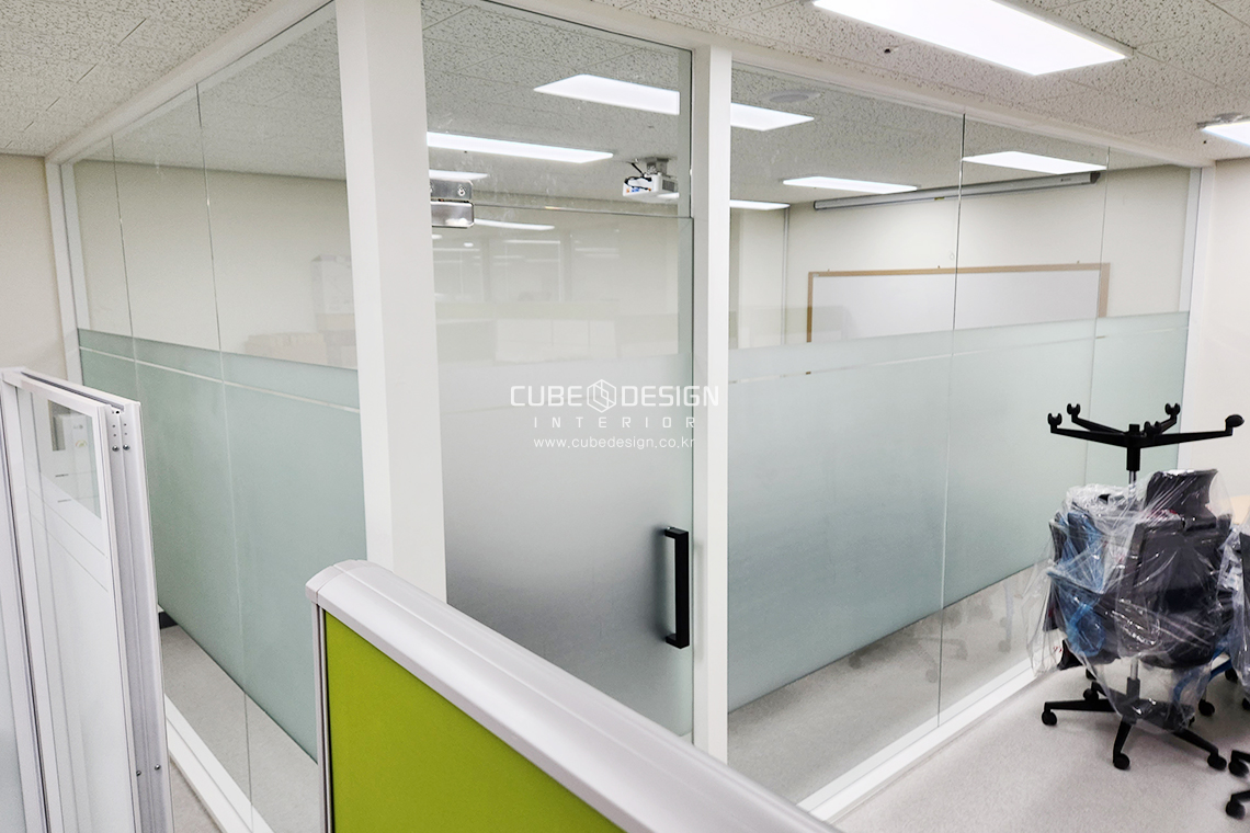 광교 우미뉴브 유리칸막이공사 및 발코니확장 - 큐브디자인