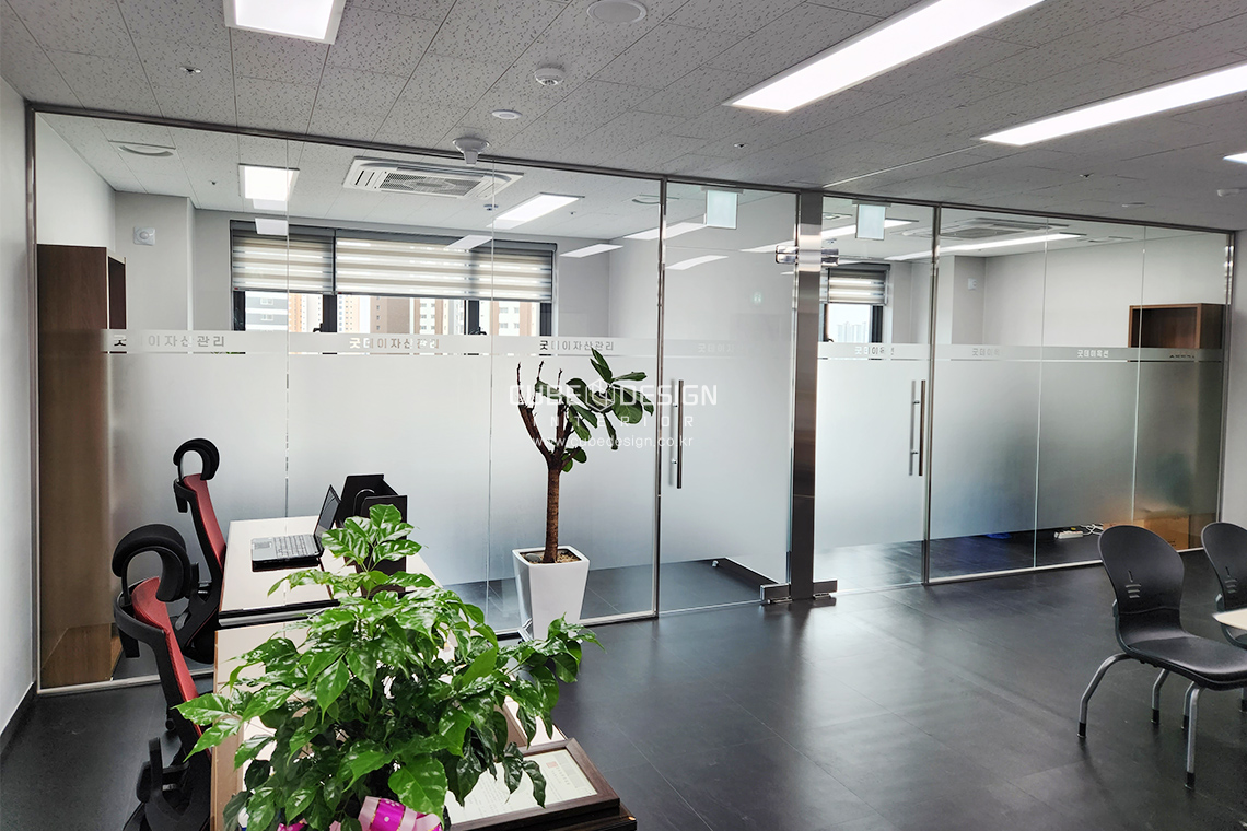 소형부동산사무실인테리어ㆍ동탄삼정그린코아 더시티 업무시설 - 큐브디자인